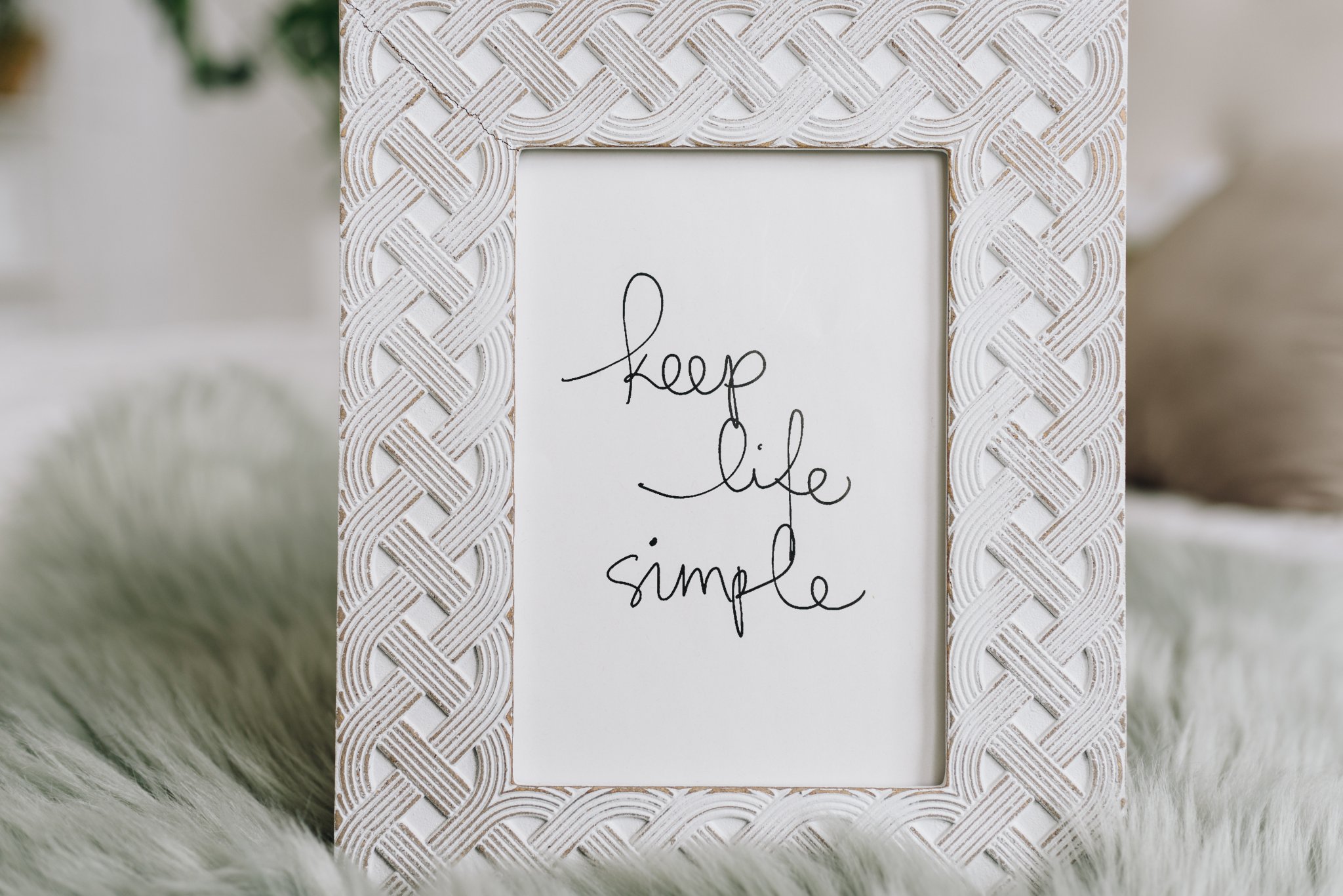 Why I Focus on Simplicity, Not Minimalism - The Simplicity Habit