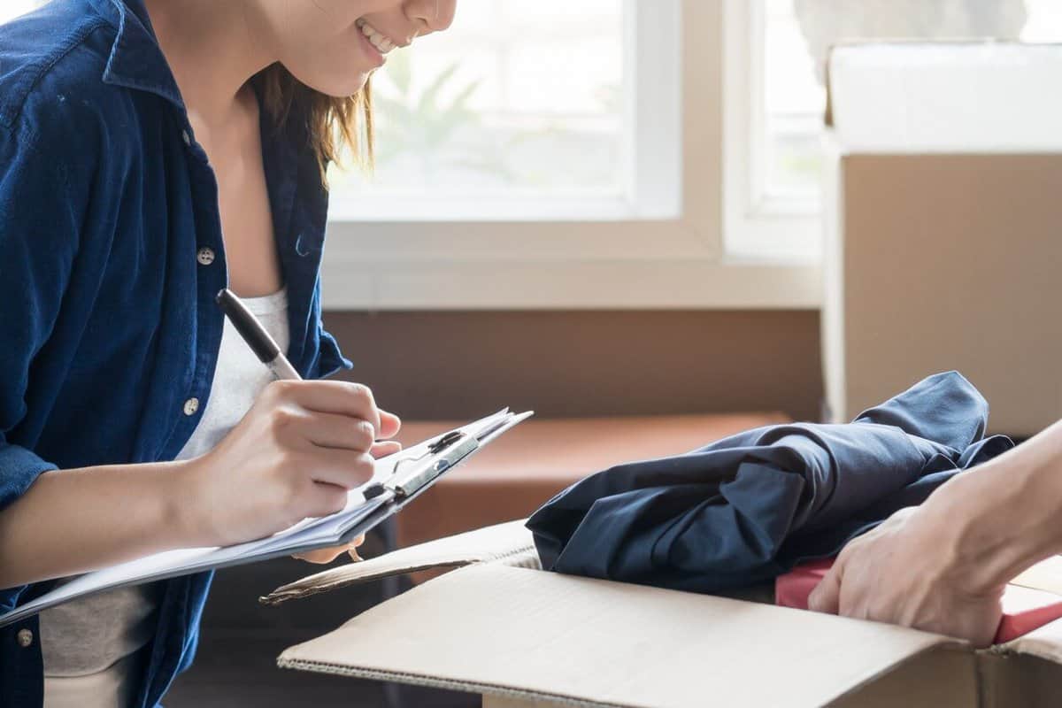 Simplify Your Home: Try the '365 Less Things' Decluttering Method - The ...