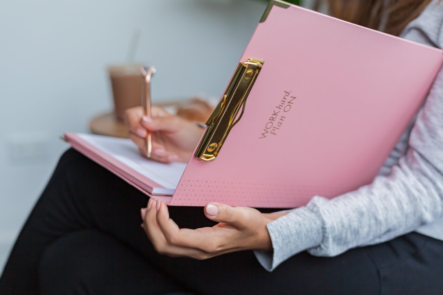 How to Set Realistic Goals That You'll Actually Achieve - The ...