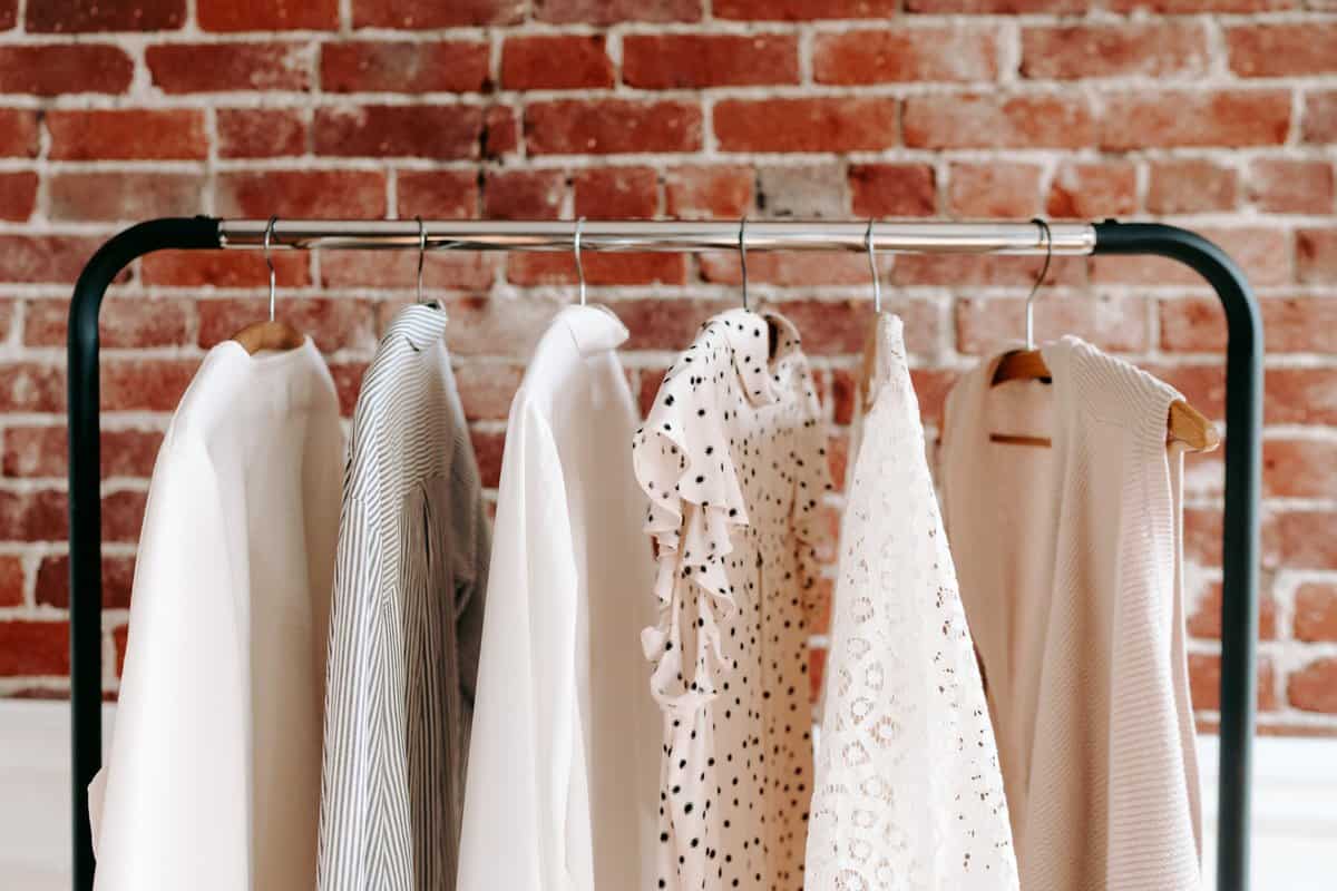 A Simple Alternative to a Capsule Wardrobe - The Simplicity Habit