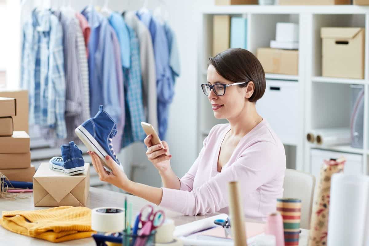 4 Great Ways to Declutter and Give Joy to Others - The Simplicity Habit