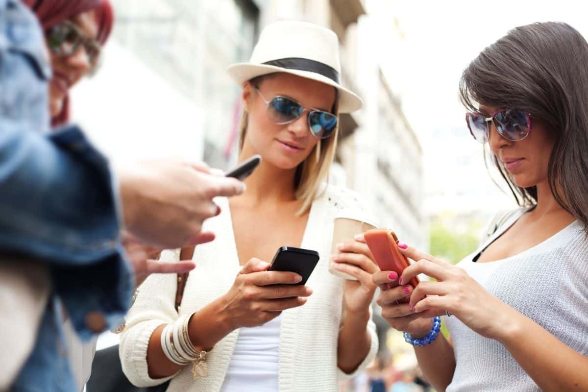 6 Practical Steps to Start Living More Simply - The Simplicity Habit