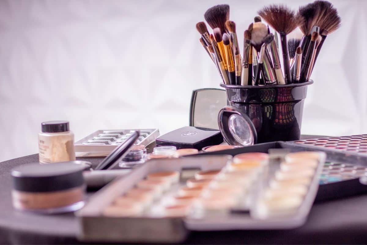 How to Declutter Makeup: 6 Tips to Simplify Your Products - The ...