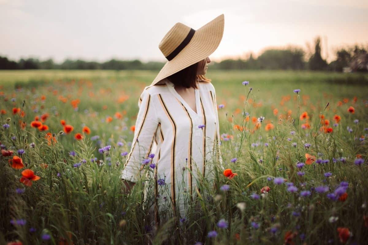 How to Live a Simple Life: 7 Practical Ways to Get Started - The ...