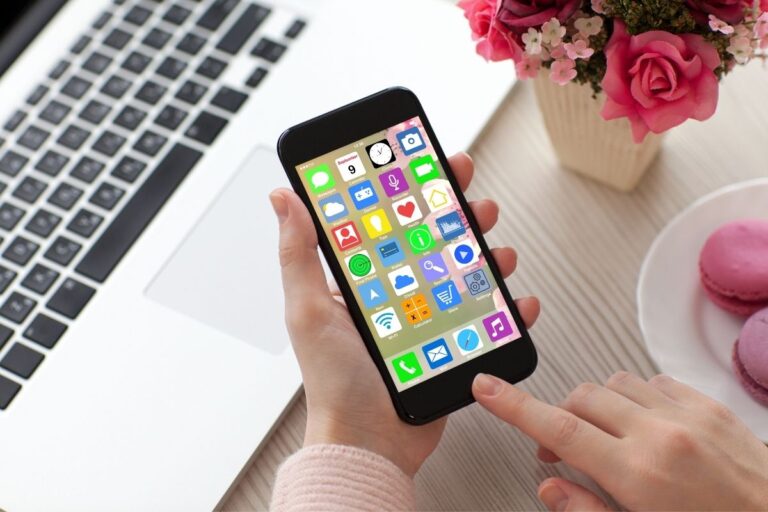 How to Declutter Your Phone in 7 Simple Steps - The Simplicity Habit