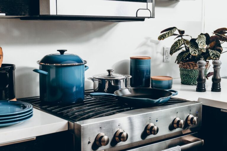 25 Minimalist Essentials That Are Helpful to Have On Hand - The ...