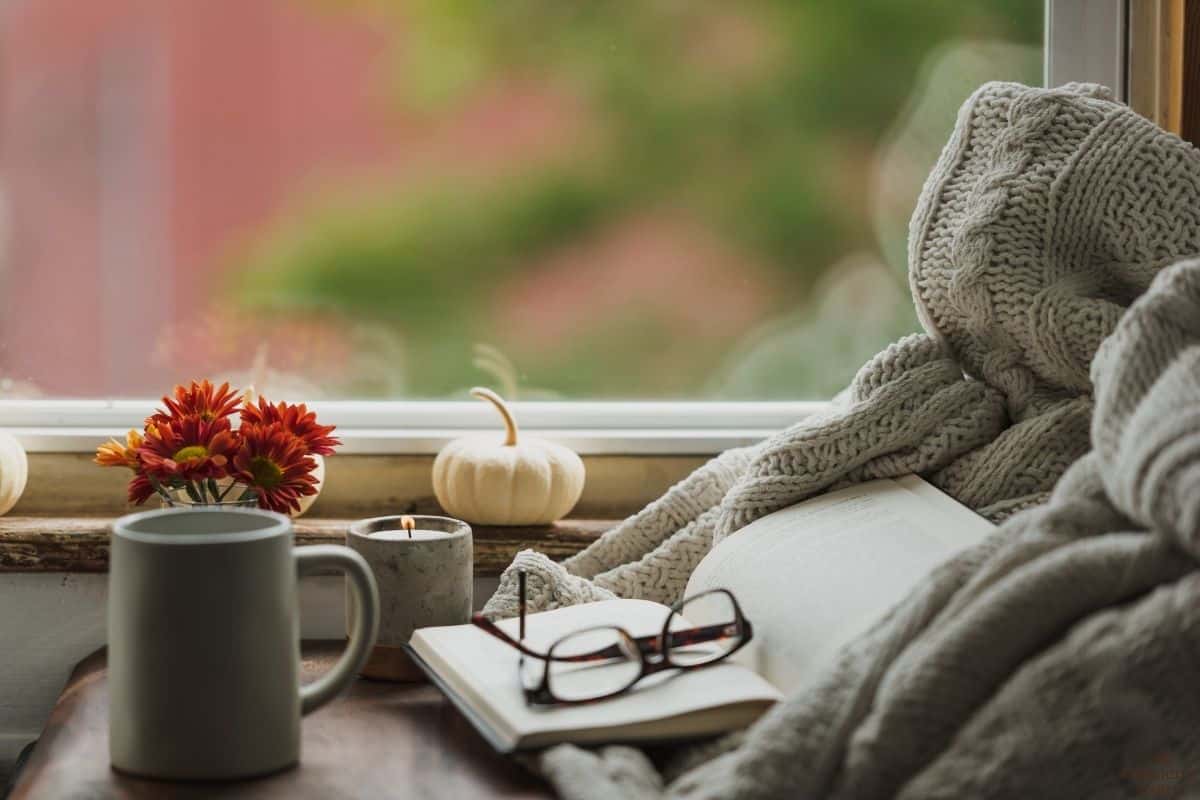 5 Fall Hygge Ideas to Enjoy a Cozier Home This Season - The Simplicity ...